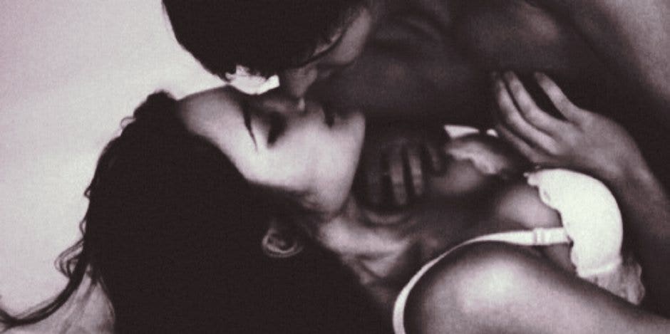 13 Surprisingly Sexy Gestures That Qualify As Foreplay Marta Rocha